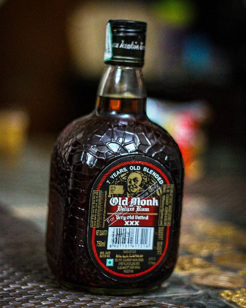 Ron: Old Monk Very Old Vatted Rum – Humo y Tabaco