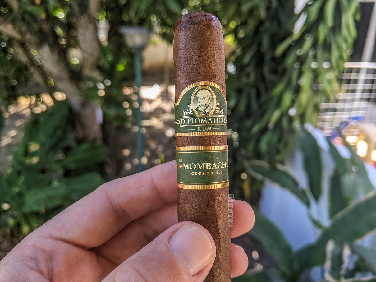 Mombacho – Diplomatico (Toro) – Humo y Tabaco