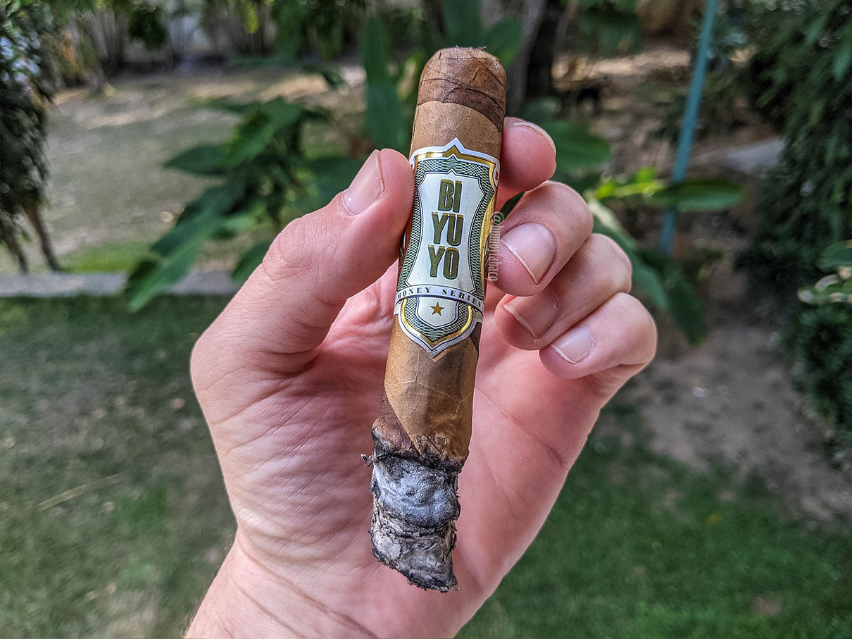 El Biyuyo – Money Series Barber Pole (Robusto Extra) – Humo y Tabaco