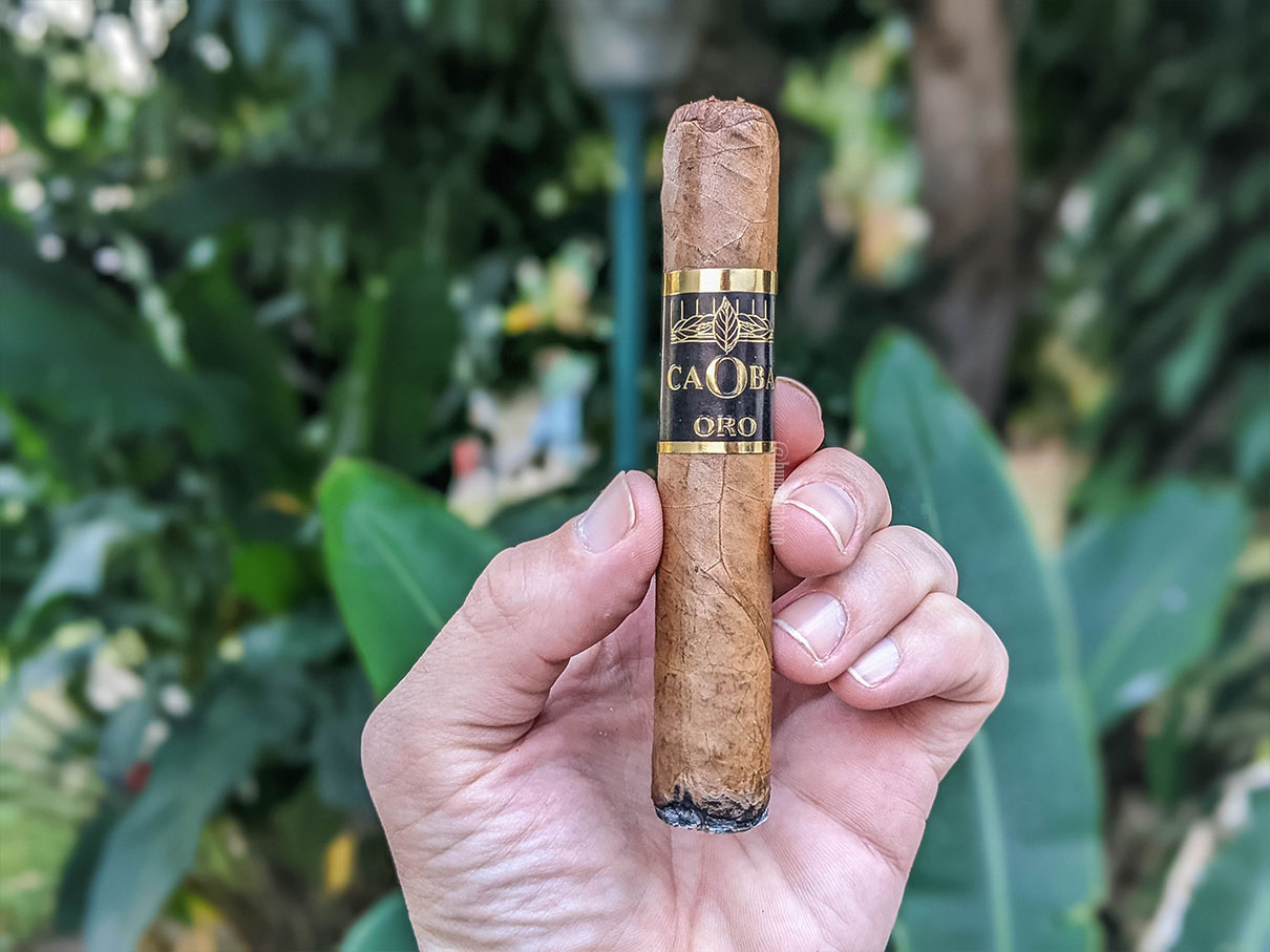 Caoba – Oro (Robusto) – Humo y Tabaco