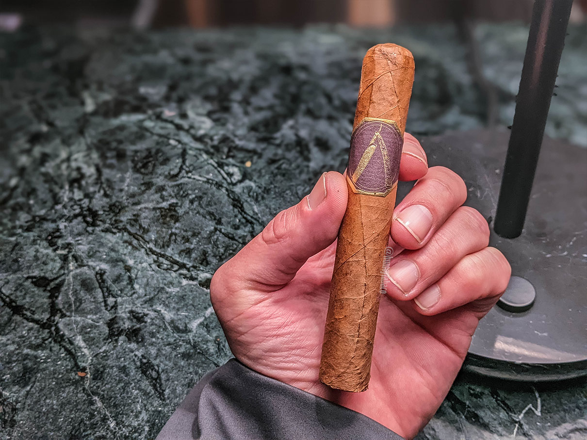 La Barba – Purple (Robusto) (recatado) – Humo y Tabaco