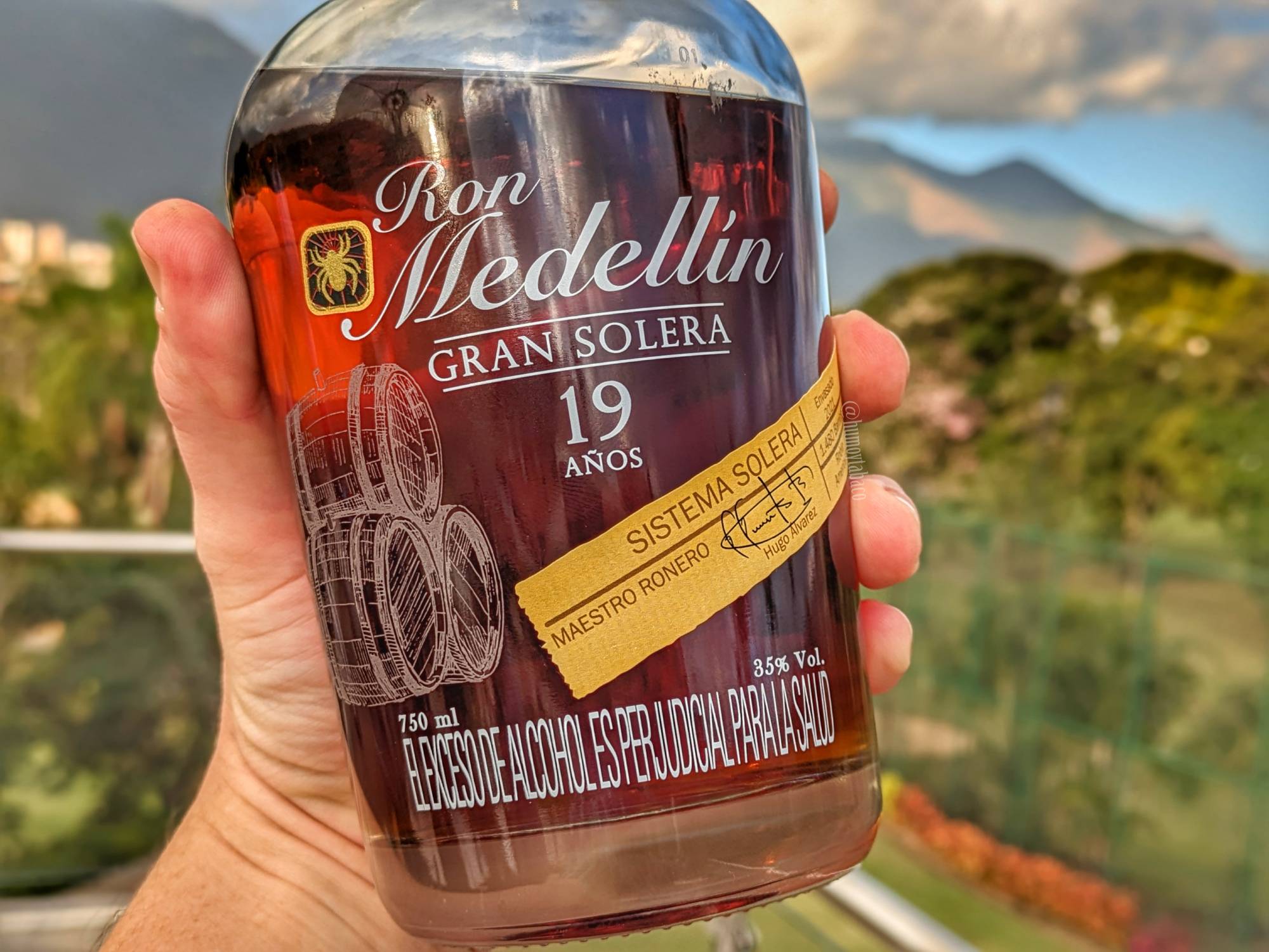 Ron: Medellín Gran Solera 19 Años – Humo y Tabaco
