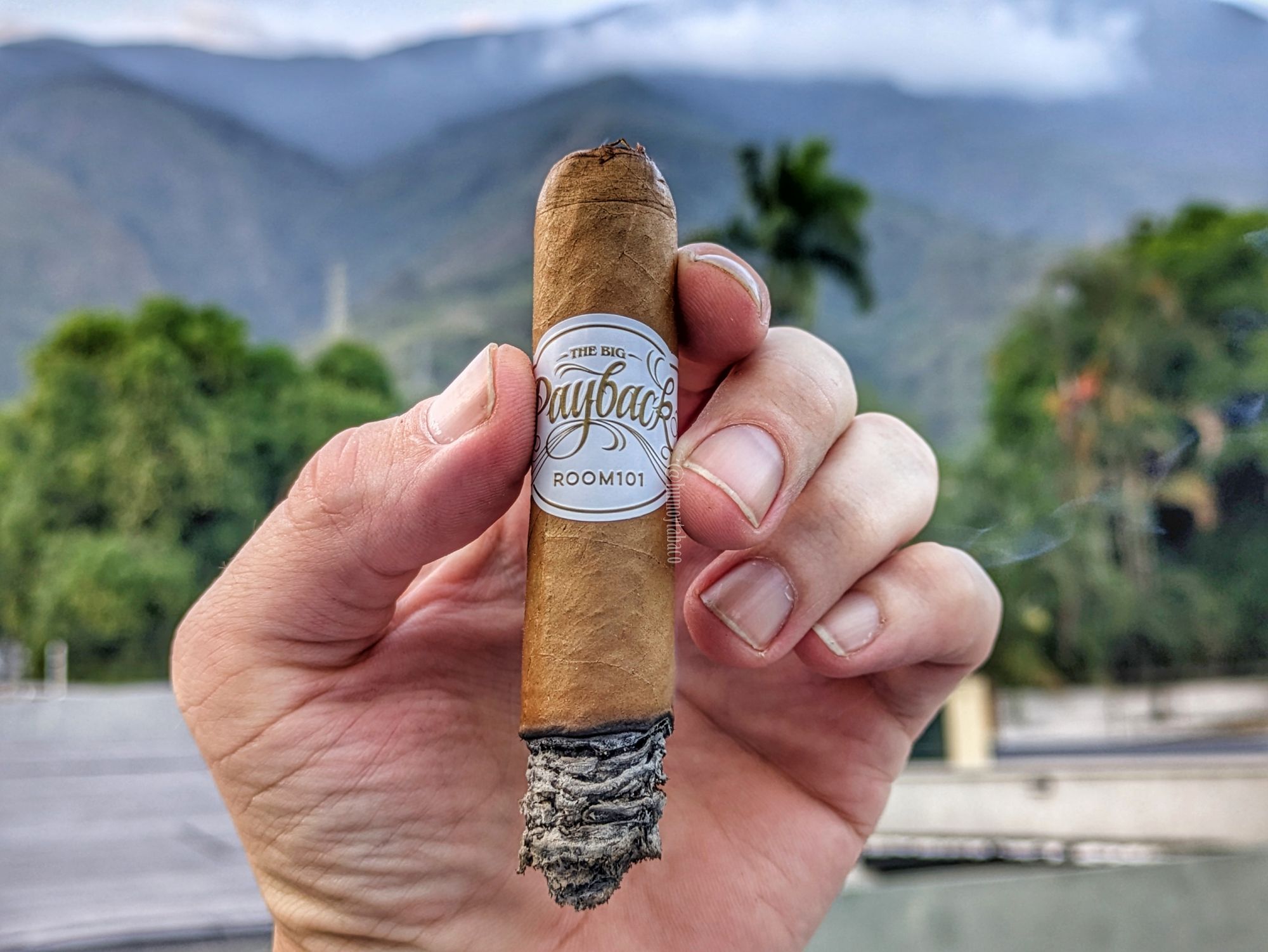 Room 101 – The Big Payback Connecticut (Chavala) – Humo y Tabaco