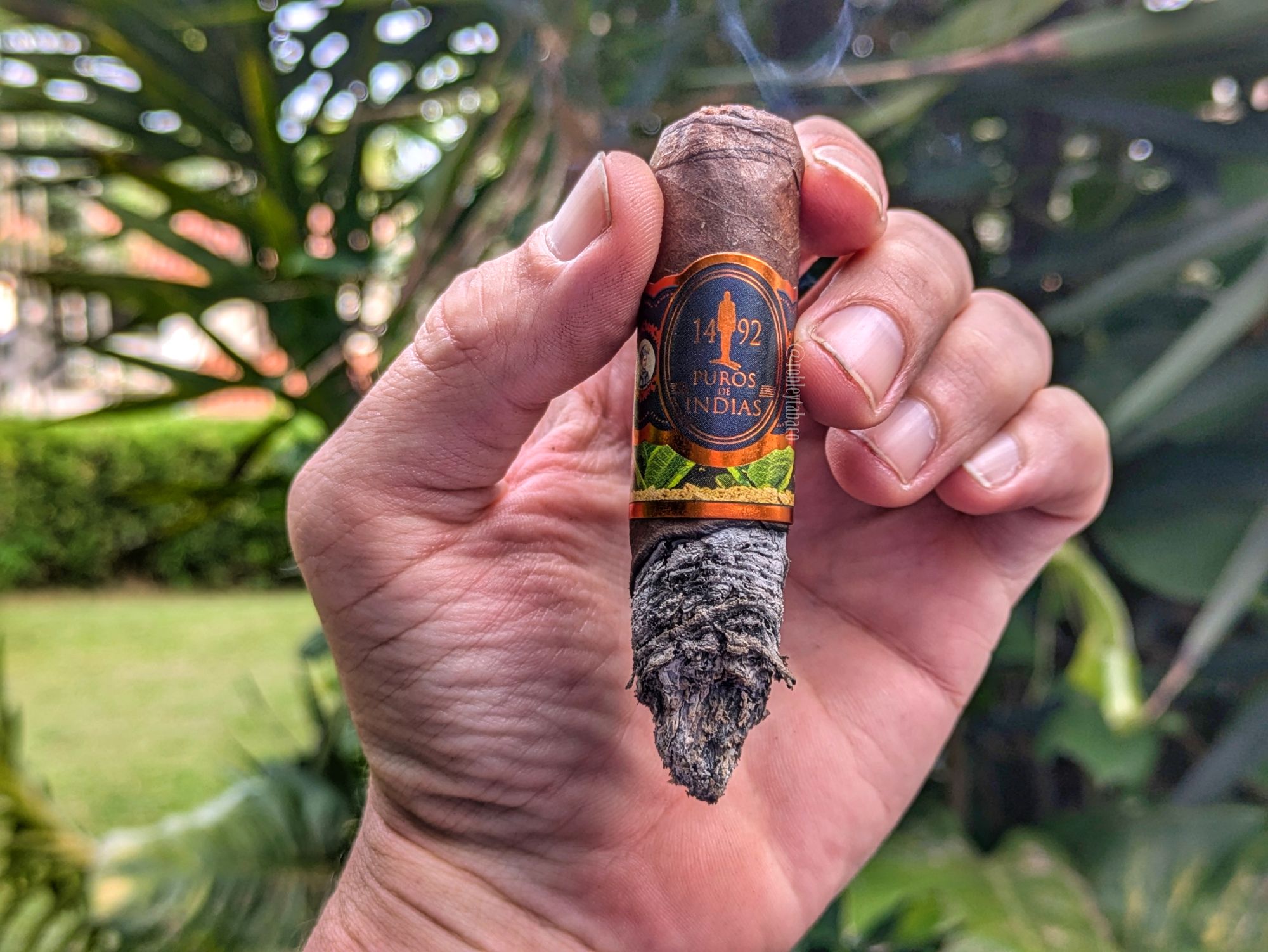 Puros de Indias 1492 – Épico (Toro) – Humo y Tabaco