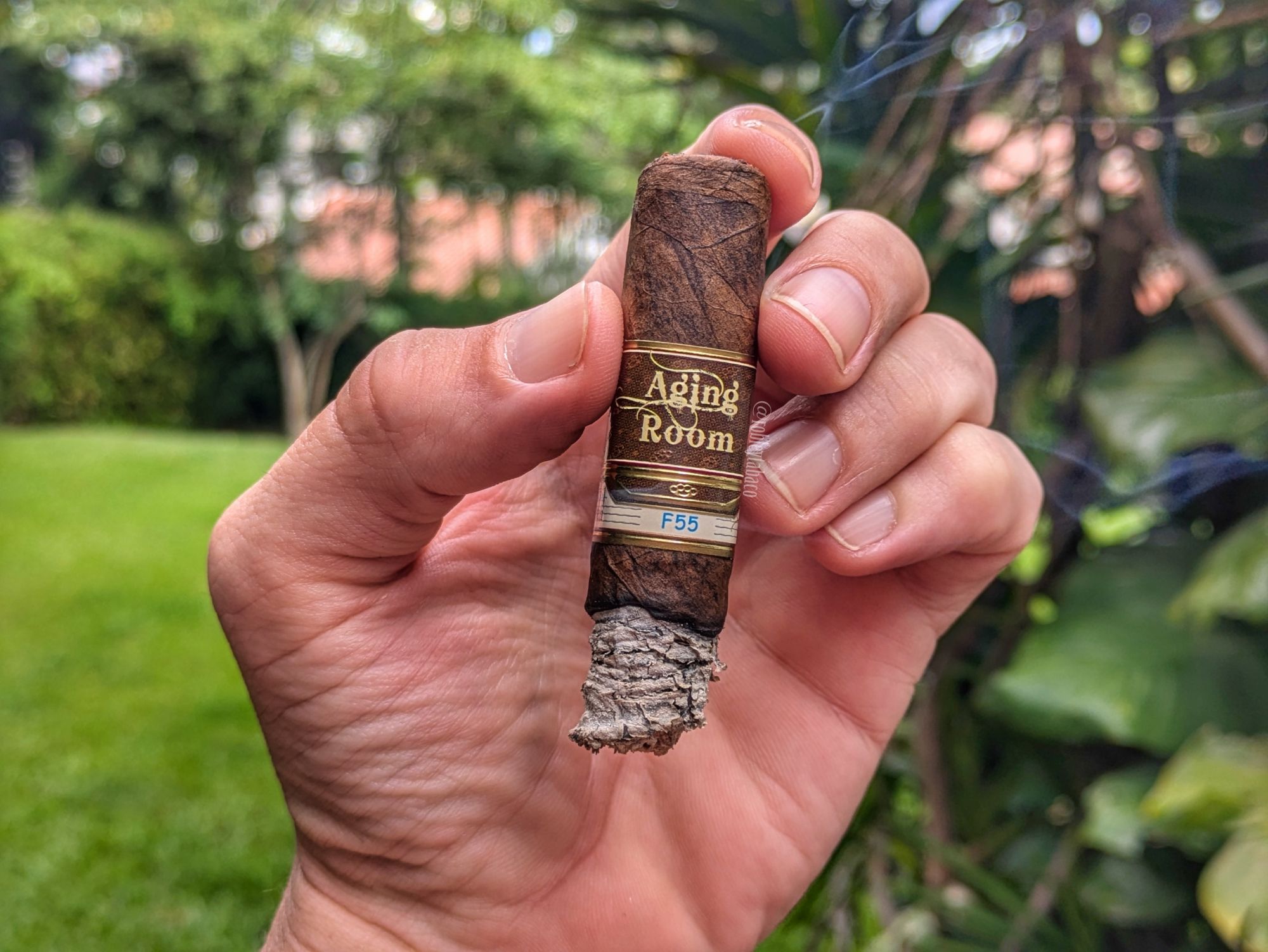 Aging Room – F55 Quattro (Stretto) – Humo y Tabaco