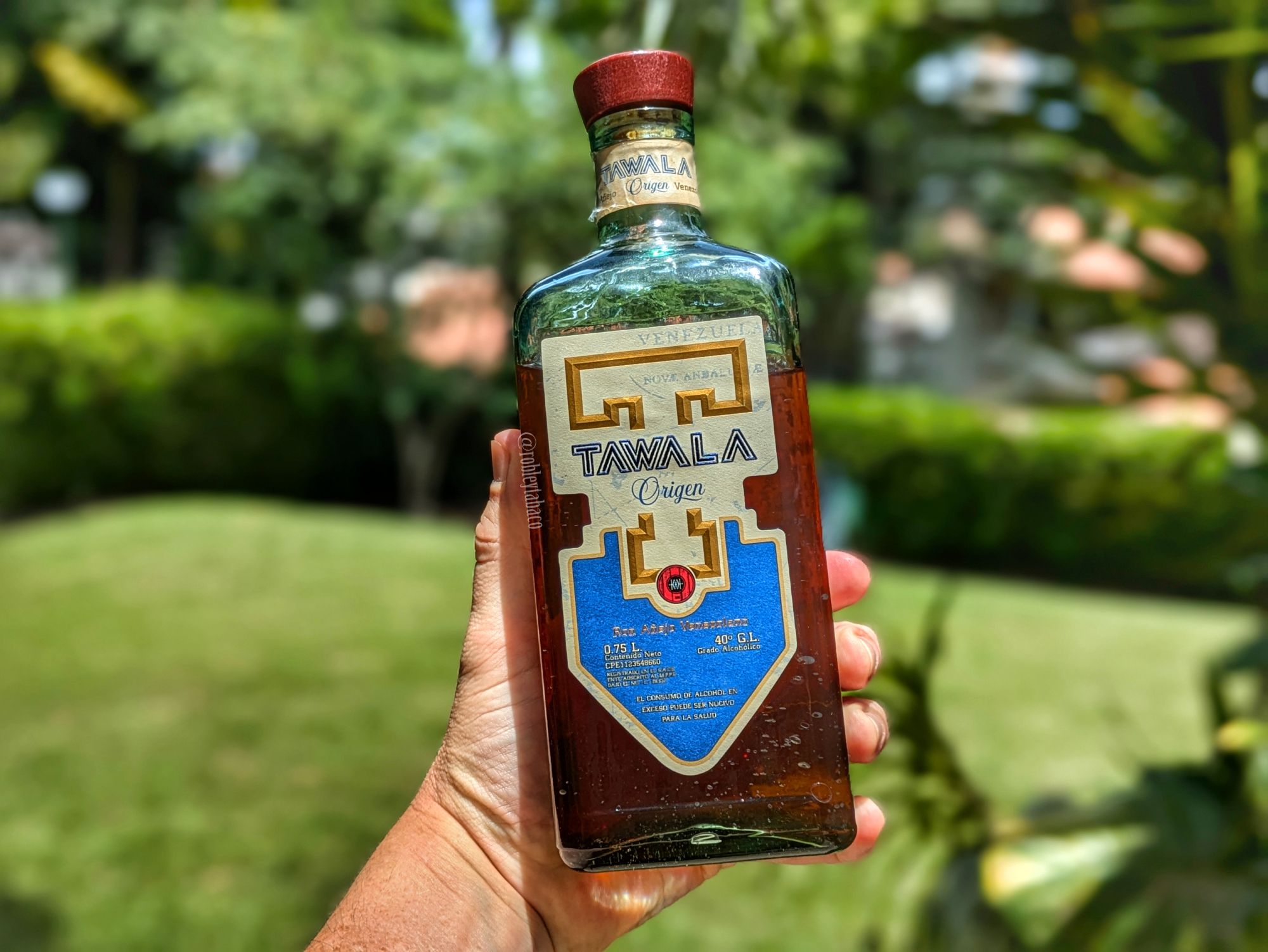 Ron: Tawala Origen – Humo y Tabaco