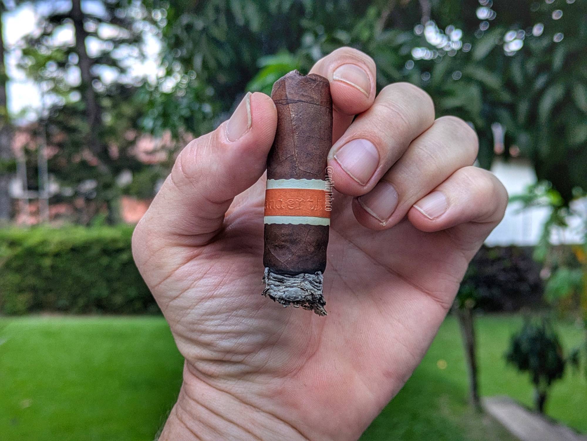 RoMaCraft – Neanderthal (JCF) – Humo y Tabaco