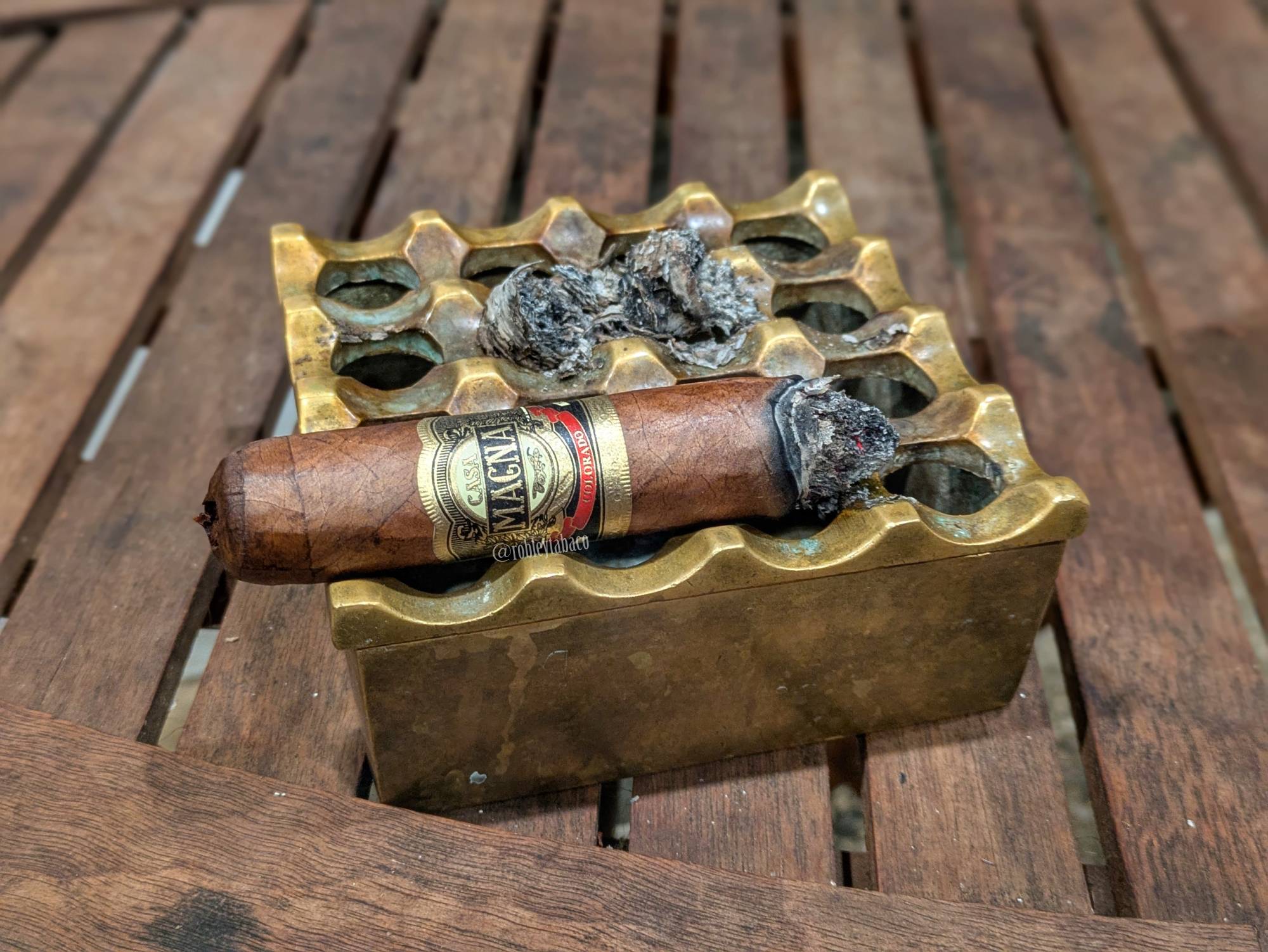 Casa Magna – Colorado (Gordo Real) – Humo y Tabaco
