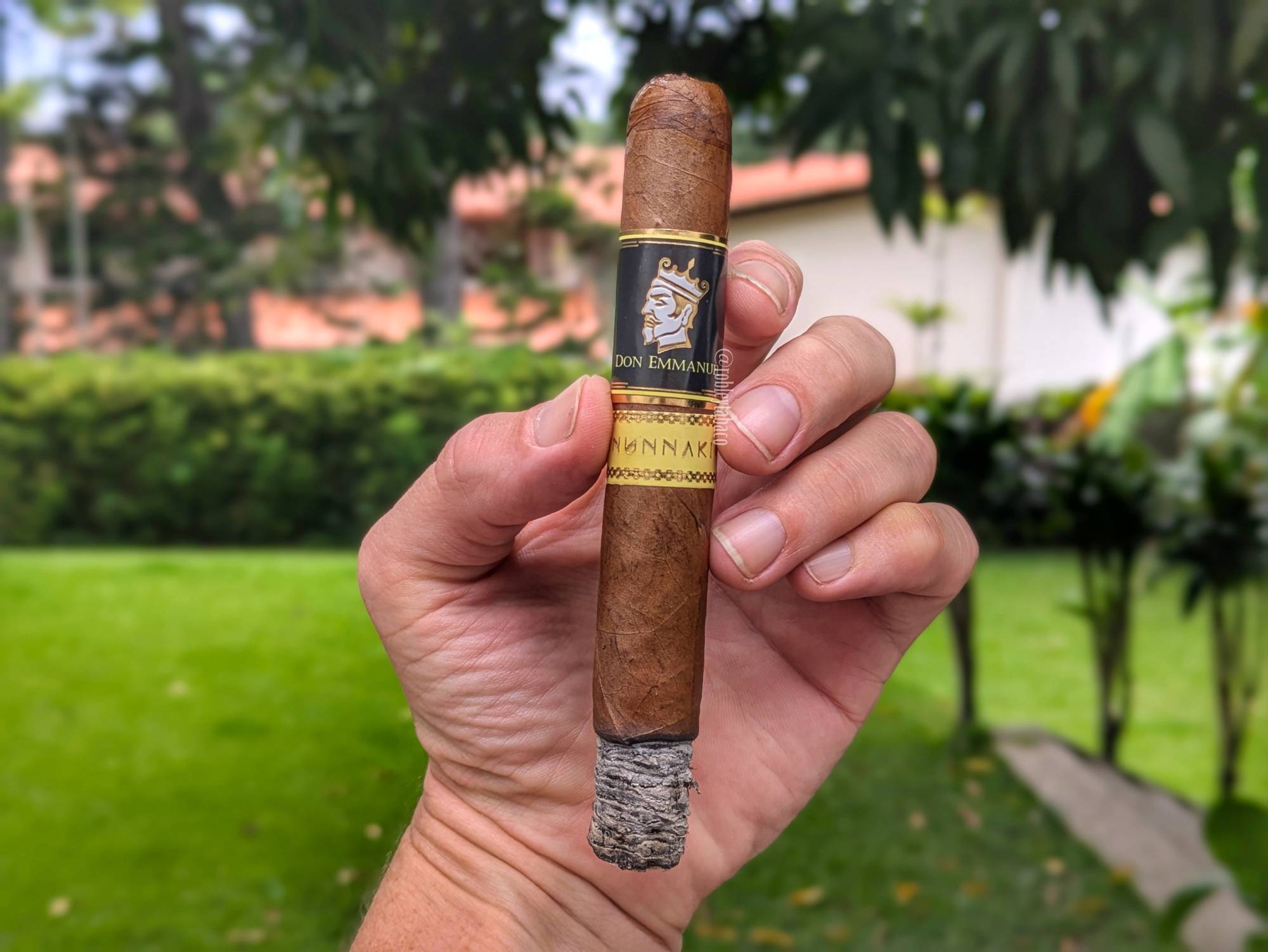 Don Emmanuel – Annunaki (Anu) – Humo y Tabaco